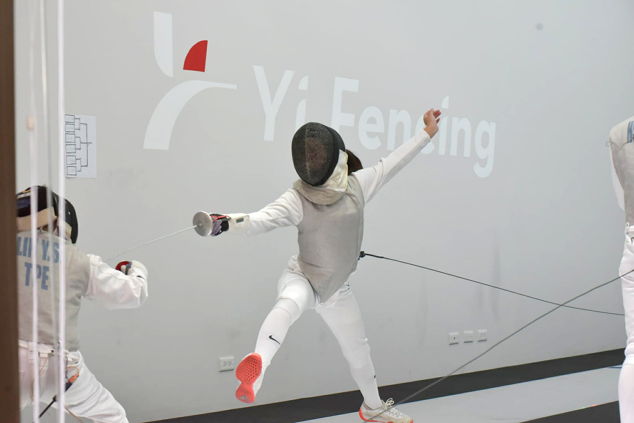 【生活】《二十五．二十一》強檔熱映中！想要成為羅希度就來 Yi Fencing 擊劍俱樂部實現願望 - ReadyGo